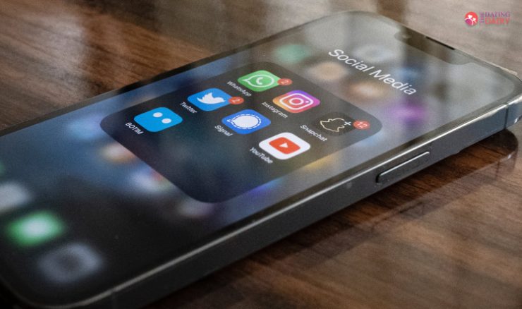 Snapchat Cheating: It’s Sneaky, Sly, And Everything That We Detest!